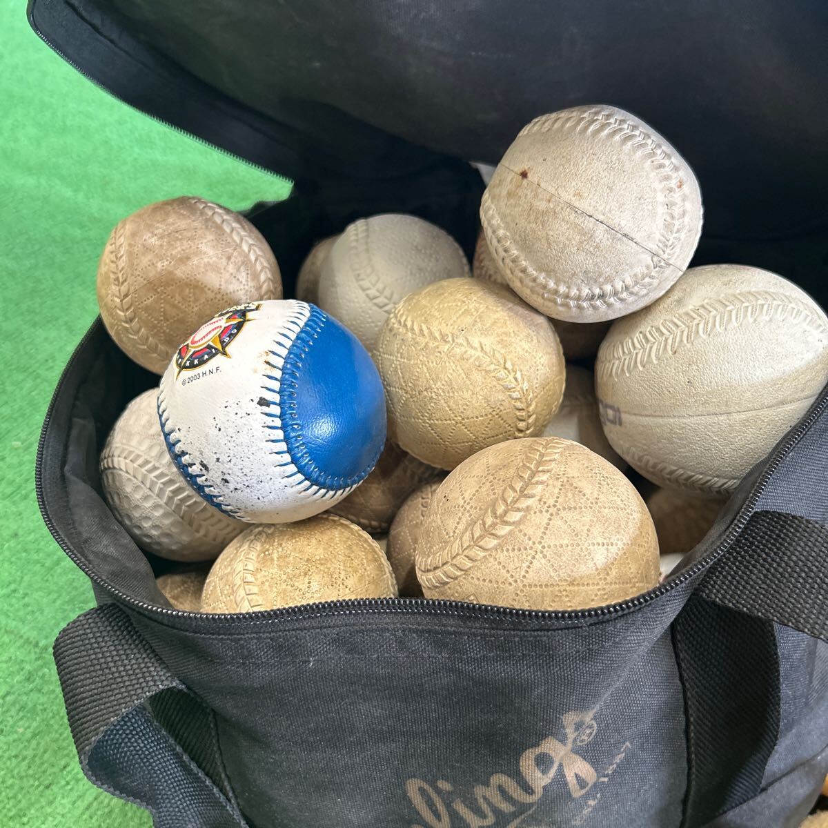 Yahoo!オークション - skam-1008 野球グッズセット グローブ ボール 大...