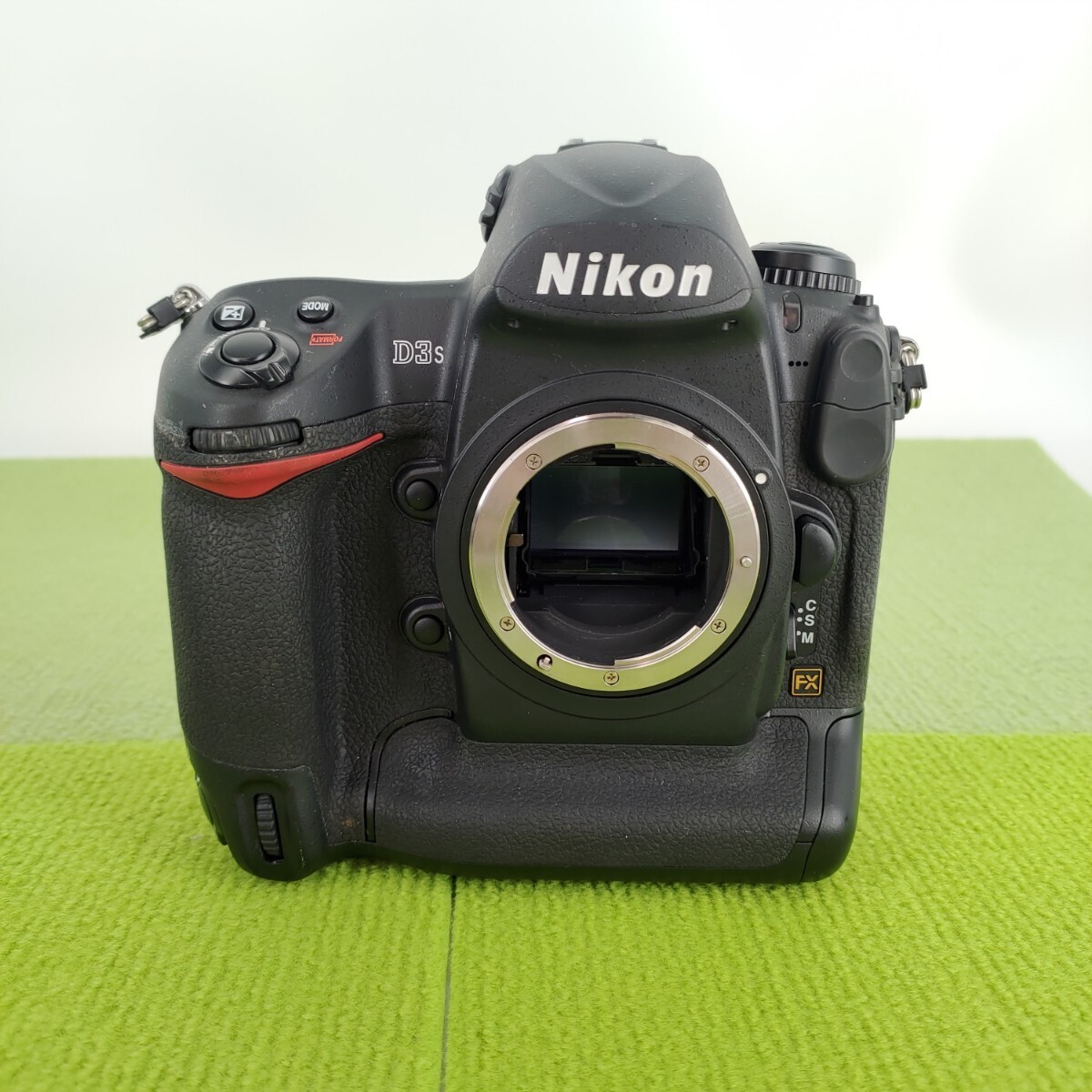 Yahoo!オークション - Nikon ニコン D3S ボディ デジタル一眼レフカメ...