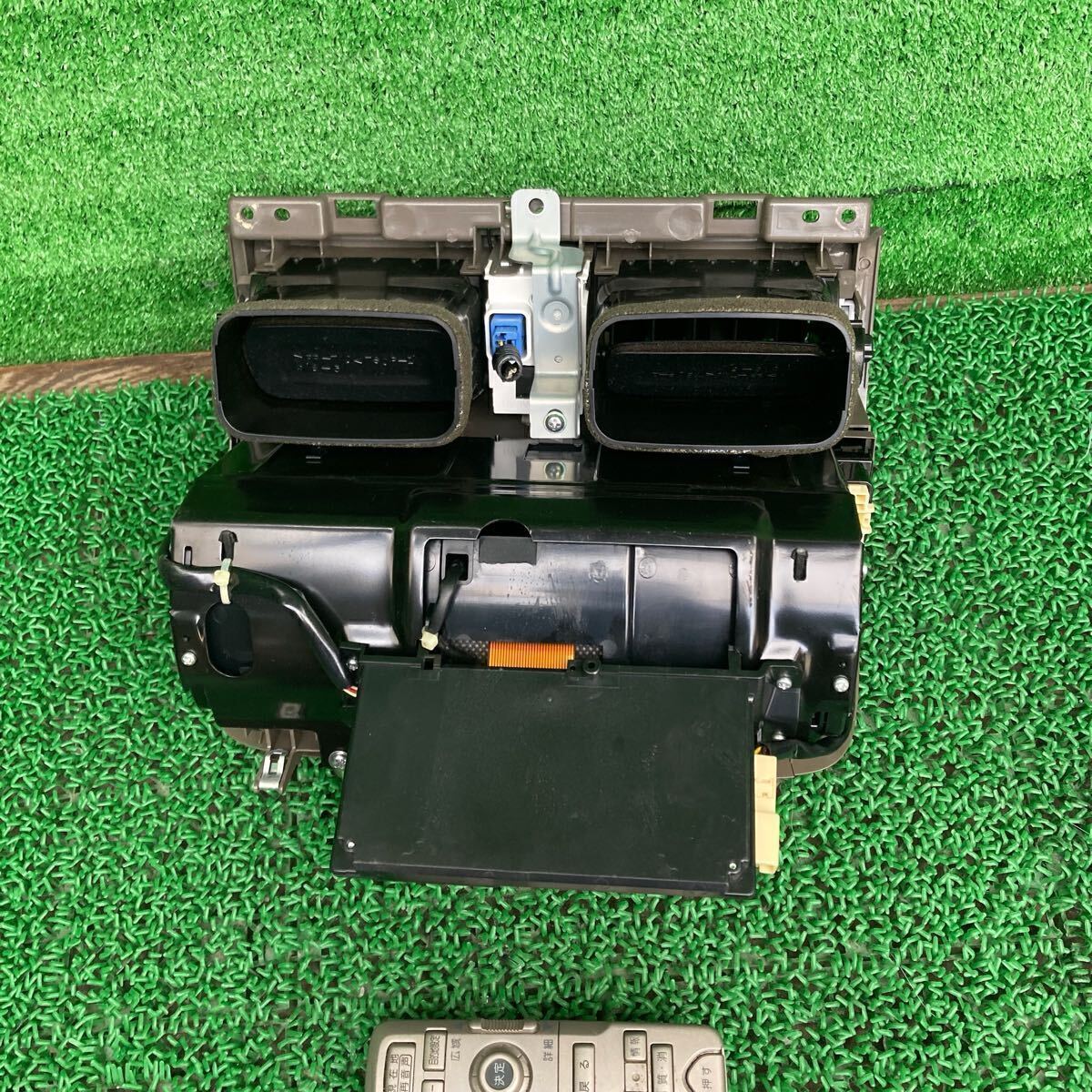 Yahoo!オークション - トヨタ プログレNC250 JCG10 H18 純正 ナビリモ...