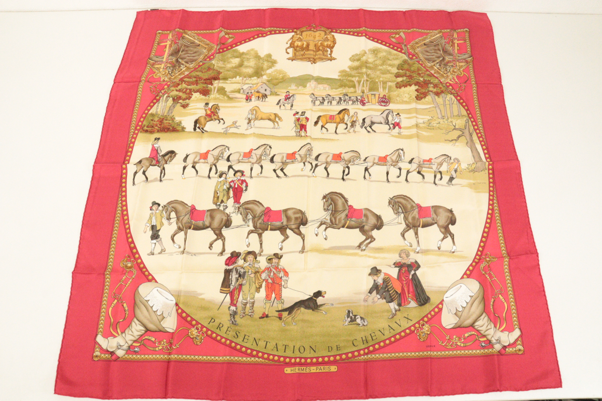 Yahoo!オークション - HERMES エルメス スカーフ PRESENTATION DE CHE...