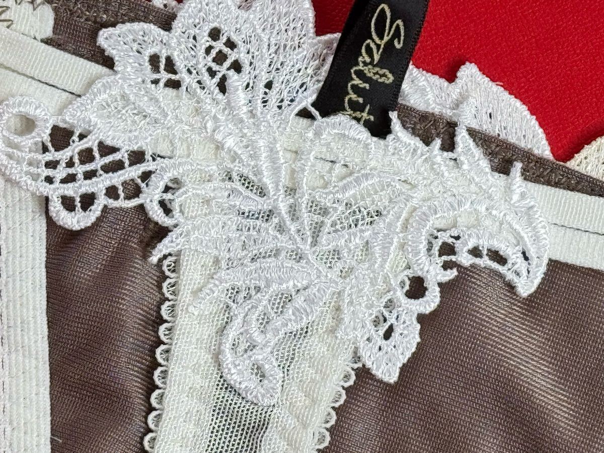 Yahoo!オークション - サルート 44グループ ケニア E70&ソングM IV プ...