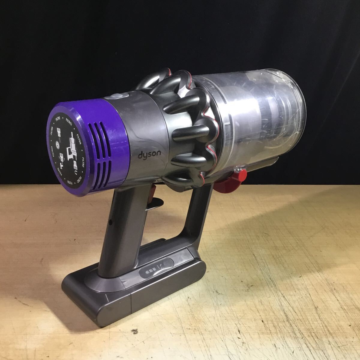 Yahoo!オークション - （062409G）dyson SV12 サイクロン式コードレス...