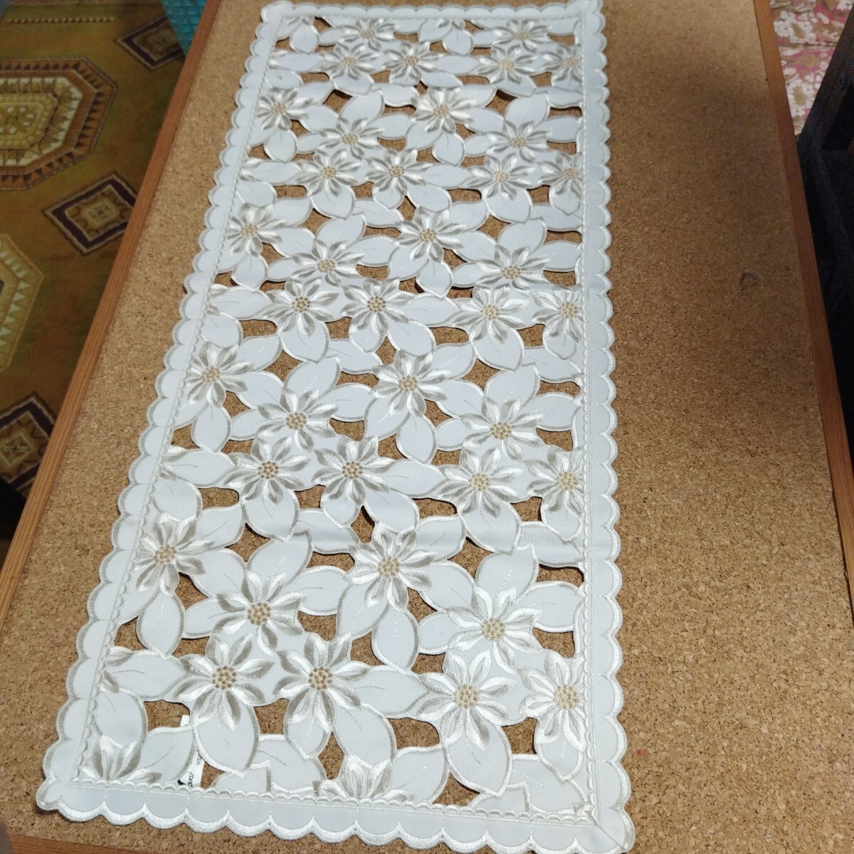 Yahoo!オークション - y-1100 テーブルセンター 2枚セット