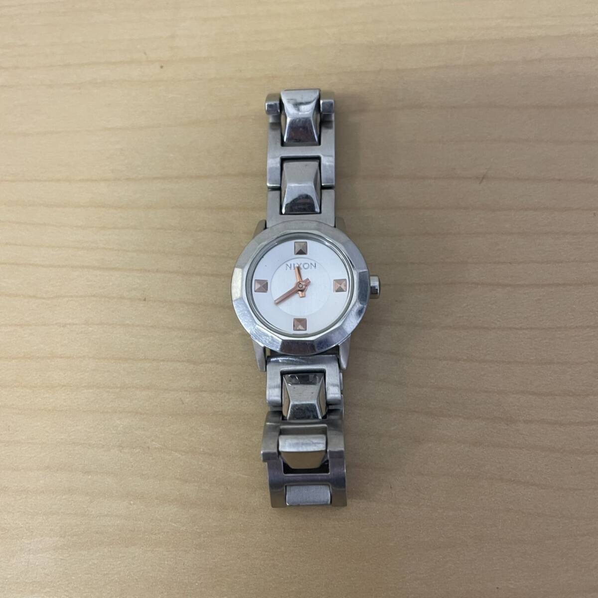 Yahoo!オークション - 【T0602】NIXON ニクソン 腕時計 約45.0g クオー...