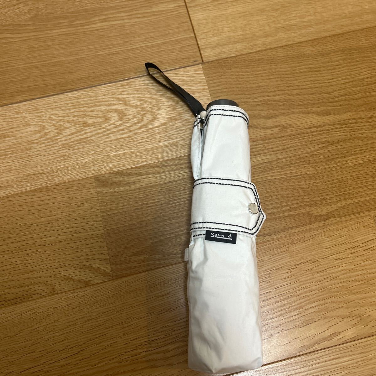 Yahoo!オークション - アニエスベー 折りたたみ傘 晴雨兼用 ホワイト×...