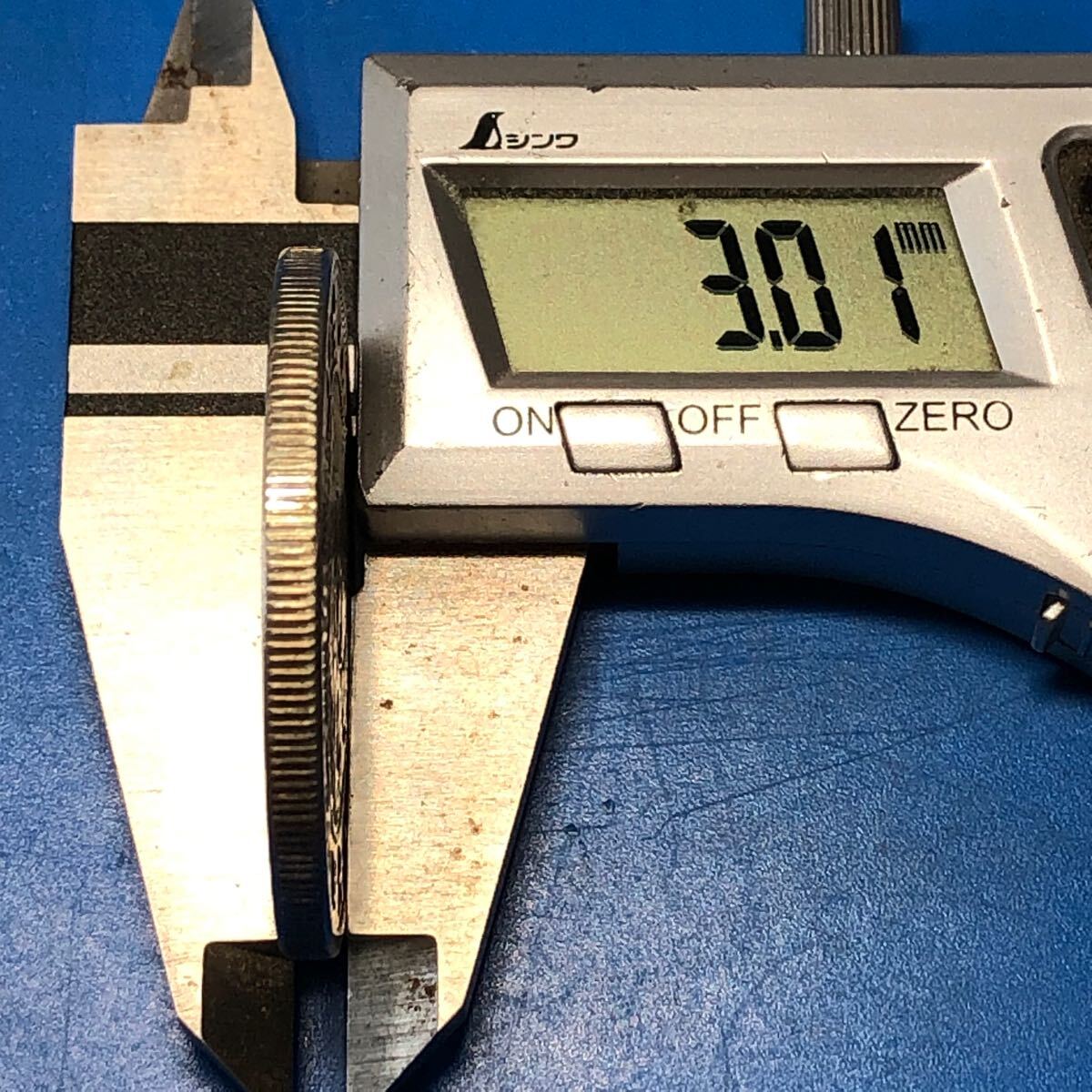 Yahoo!オークション - 一圓 古銭 銀貨 大日本 明治八年 一円銀貨 竜 貿...