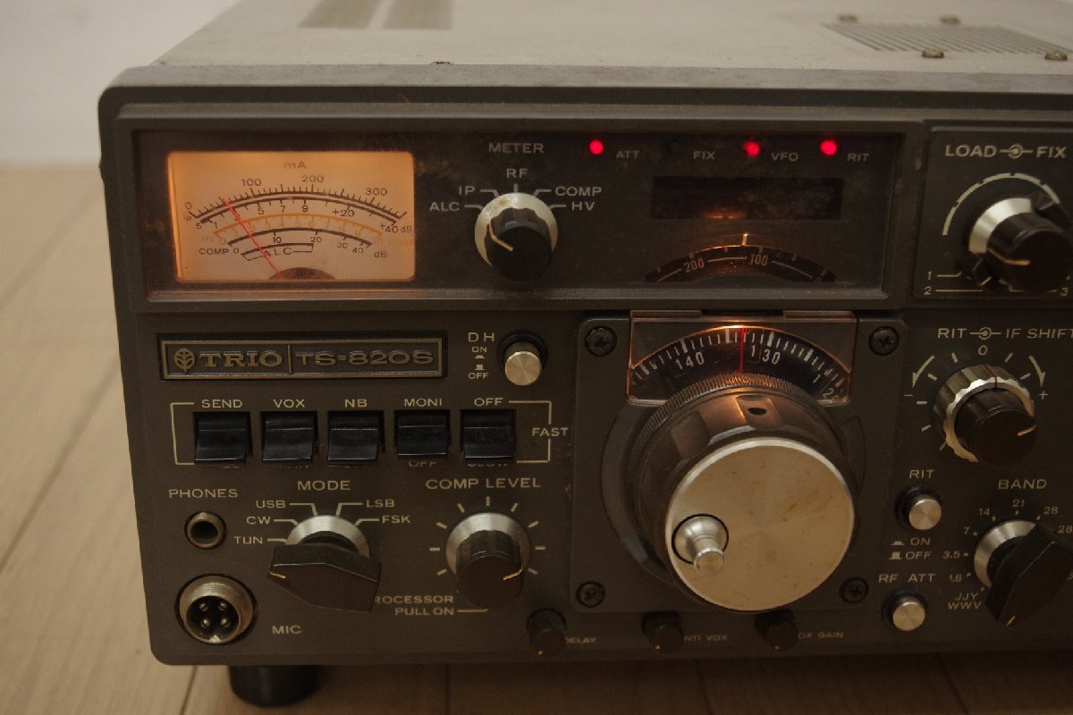 Yahoo!オークション - ジャンク TRIO トリオ TS-820S SSB TRANSCEIVER ...