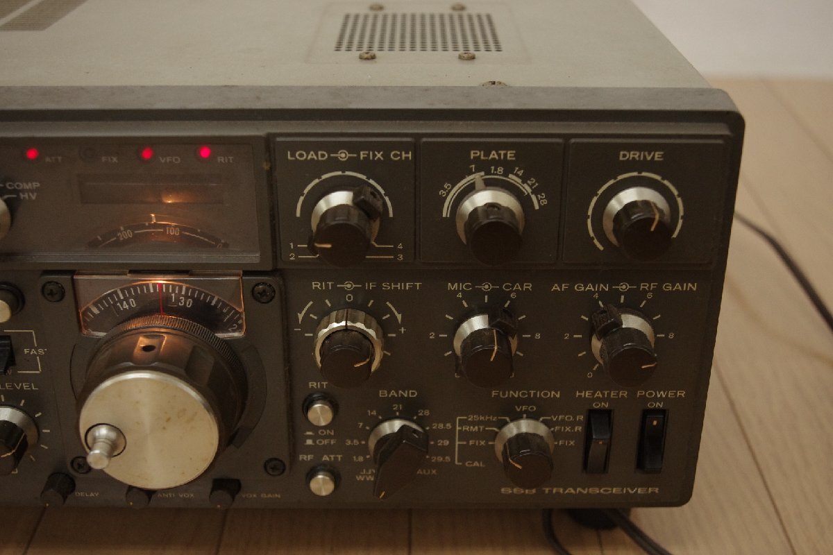 Yahoo!オークション - ジャンク TRIO トリオ TS-820S SSB TRANSCEIVER ...