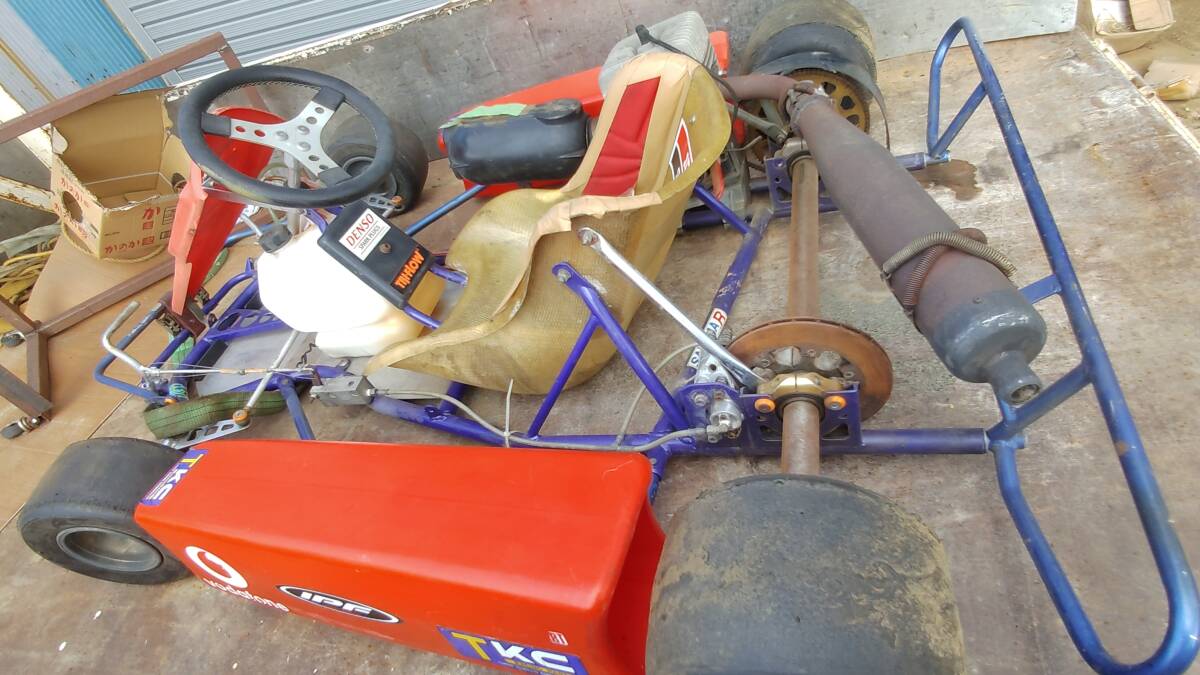 Yahoo!オークション - レーシングカート CRG カリ ヤマハKT100 KT100 ...