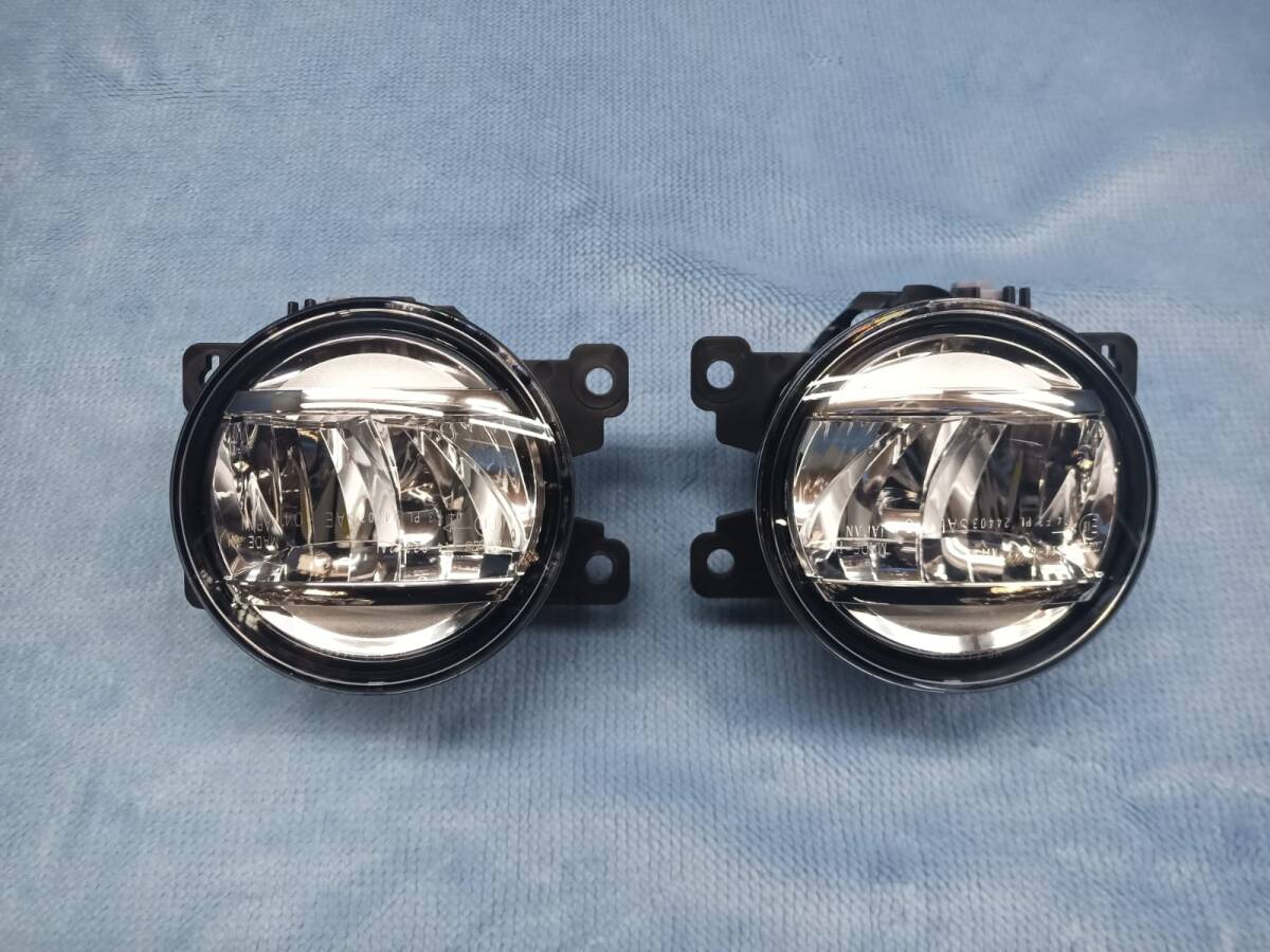 Yahoo!オークション - #4727-15 ホン純正ダ フィット GK系 LED フォグ ...