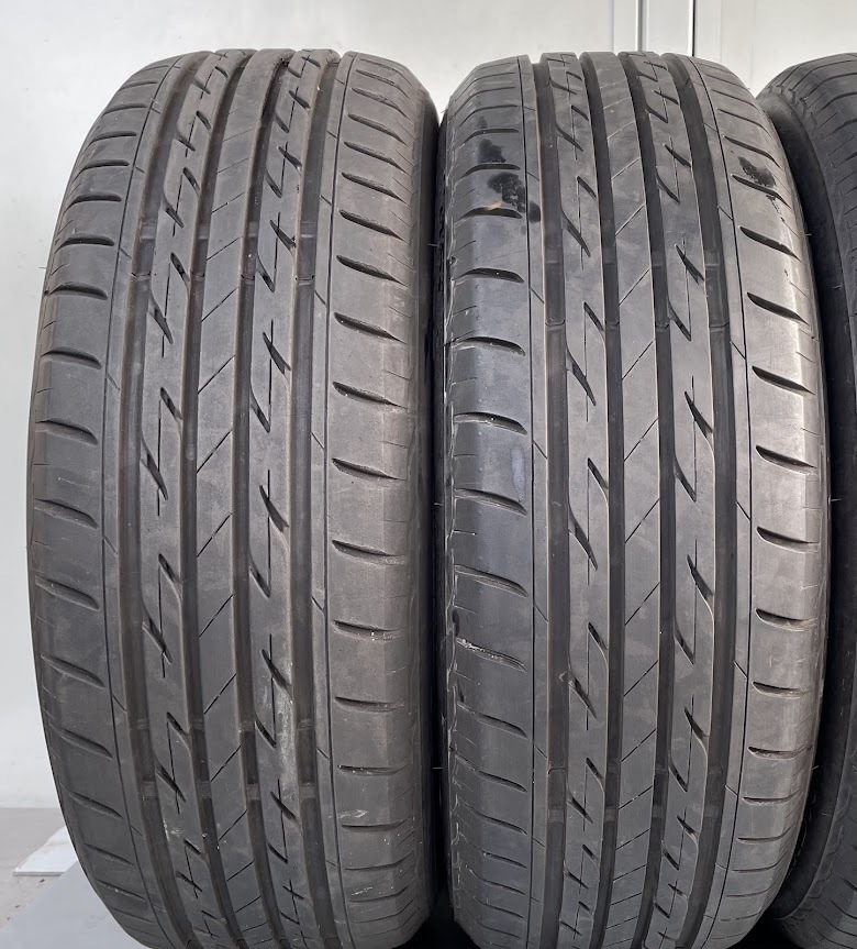 Yahoo!オークション - 25061216 中古タイヤ BRIDGESTONE NEXTRY 215/60...