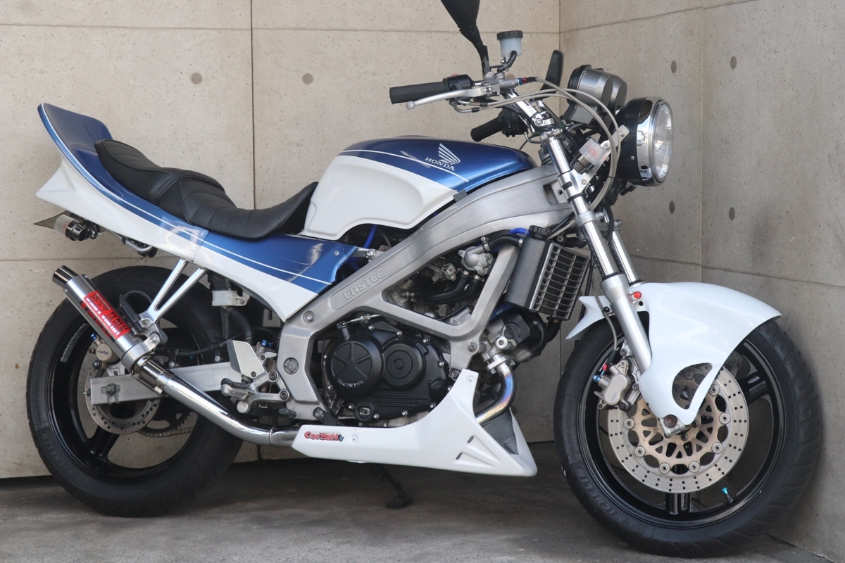 Yahoo!オークション - 横浜～ HONDA VT250 スパーダ CBR仕様...