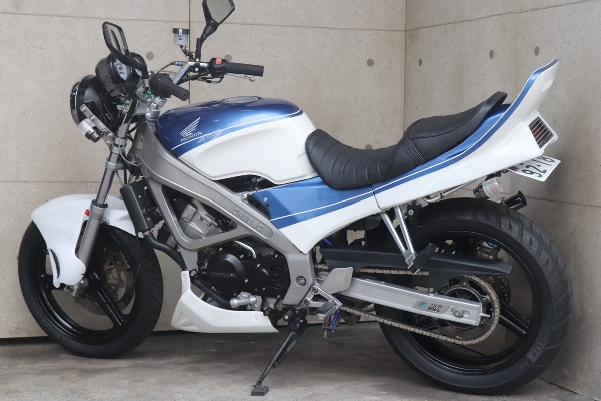 Yahoo!オークション - 横浜～ HONDA VT250 スパーダ CBR仕様...
