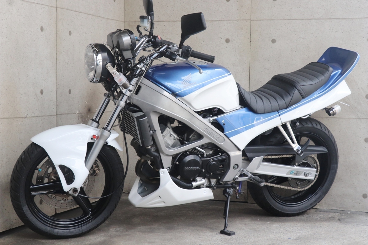 Yahoo!オークション - 横浜～ HONDA VT250 スパーダ CBR仕様...