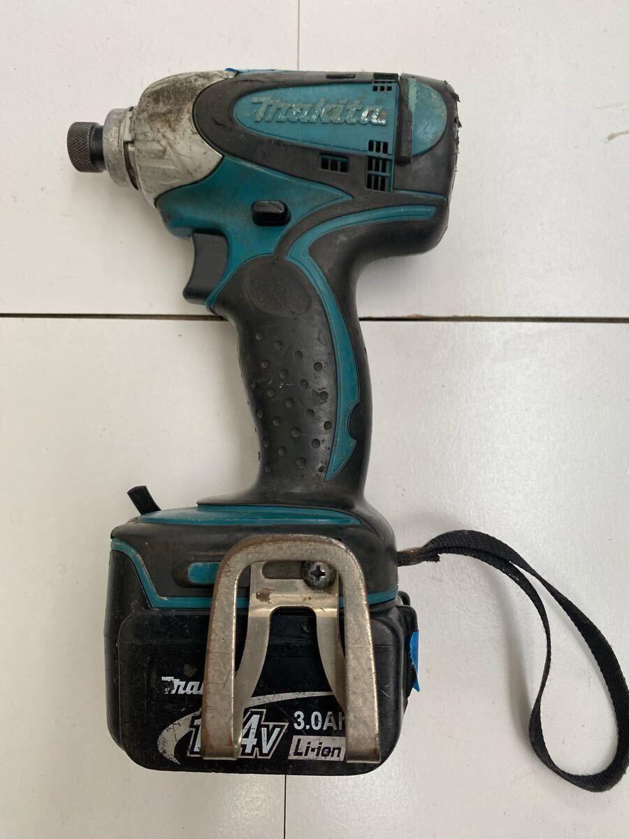 Yahoo!オークション - ⑥マキタ 充電式インパクトドライバー TD131D 14...