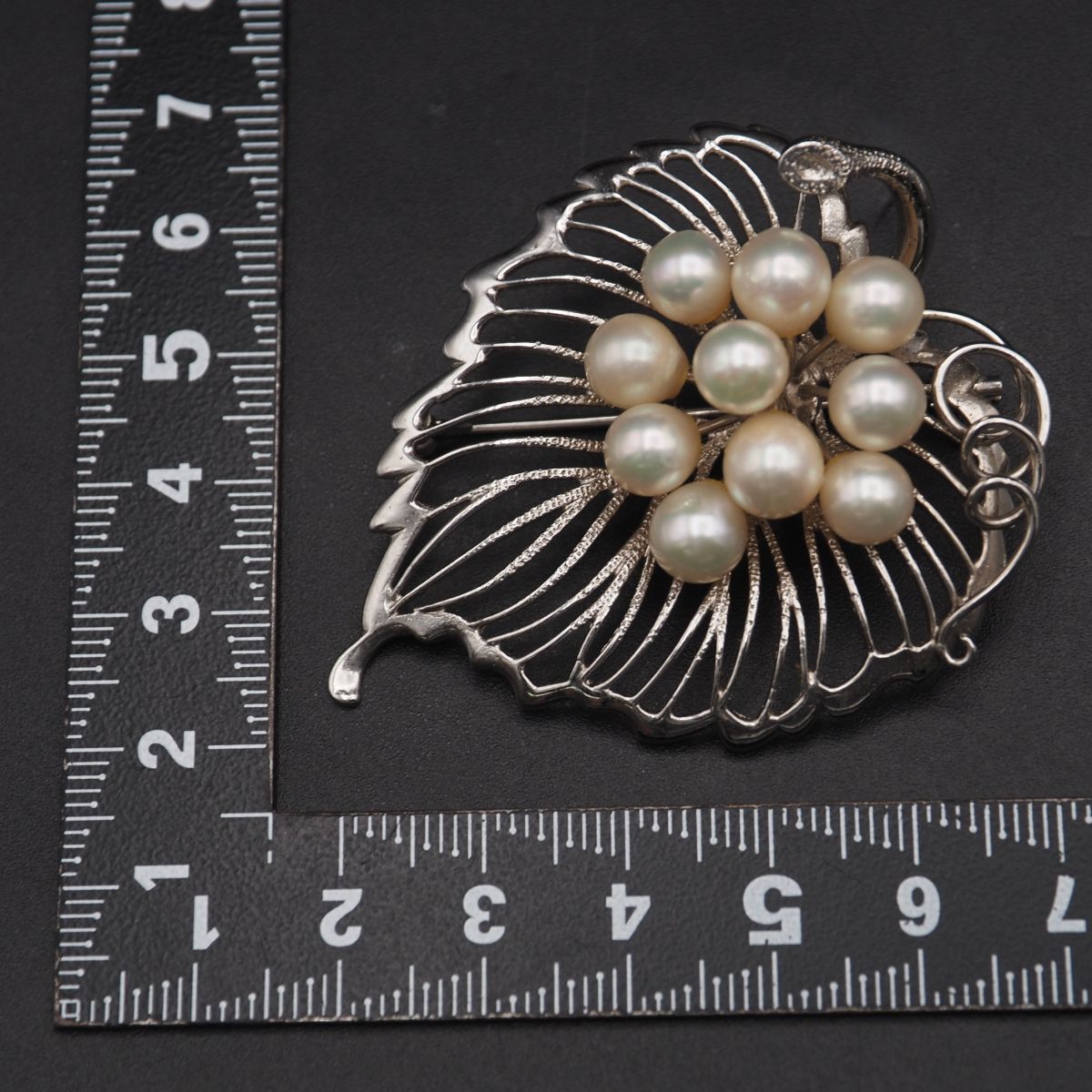 Yahoo!オークション - A483 淡水真珠 パール SILVER刻印 ブローチ リー...