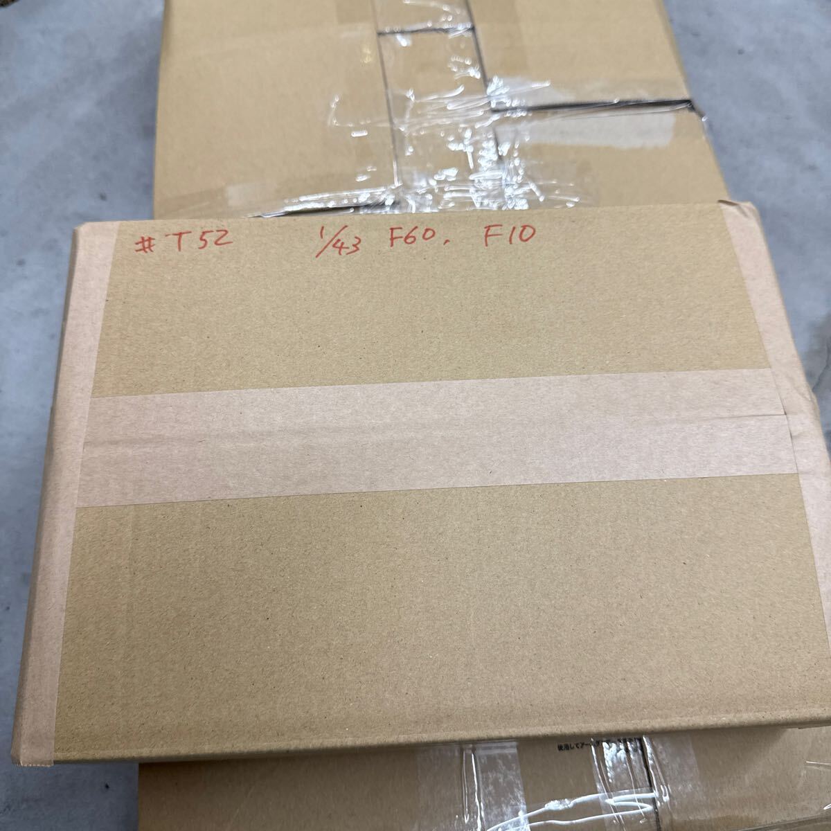 Yahoo!オークション - #T52 ホットホイール 1/43 F10 F60 2個セット