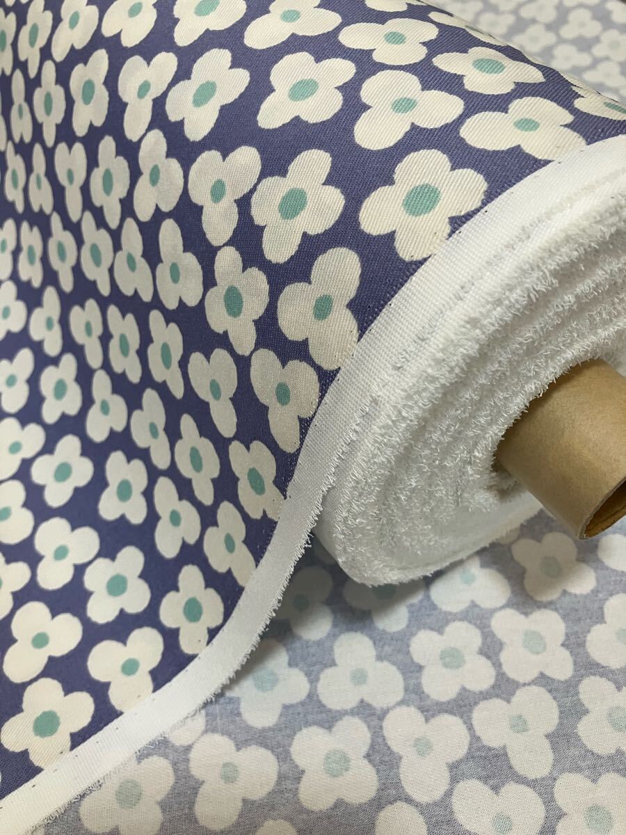 Yahoo!オークション - 2m TCデニム カラーデニム 花柄 ブルー ハギレ ...