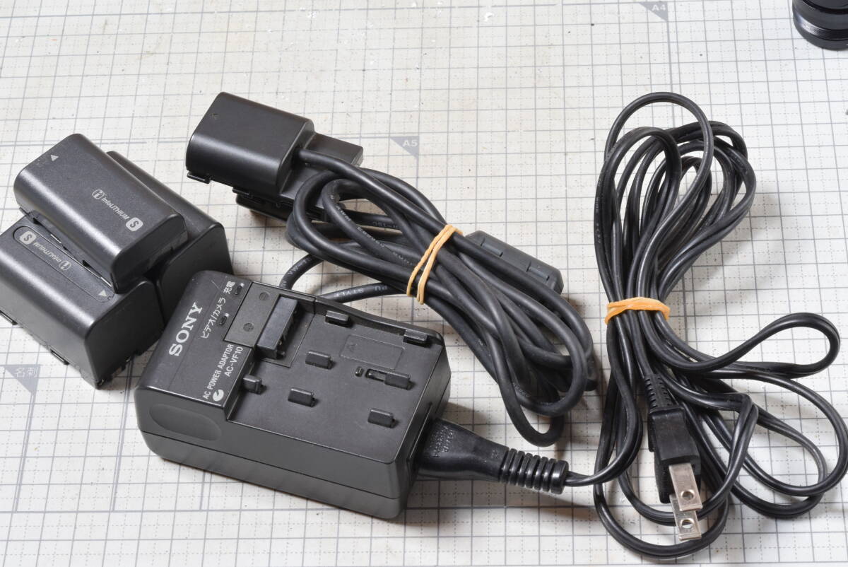 Yahoo!オークション - ＃683 SONY AC-VF10 などバッテリーセット