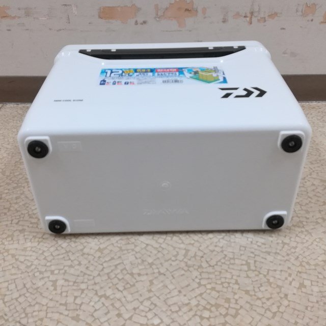 【樂淘letao】日本代購代標第一品牌－K591c [美品] DAIWA ダイワ ミニクール S1250 12.5L ホワイト クーラーボックス | クーラーバッグ KX