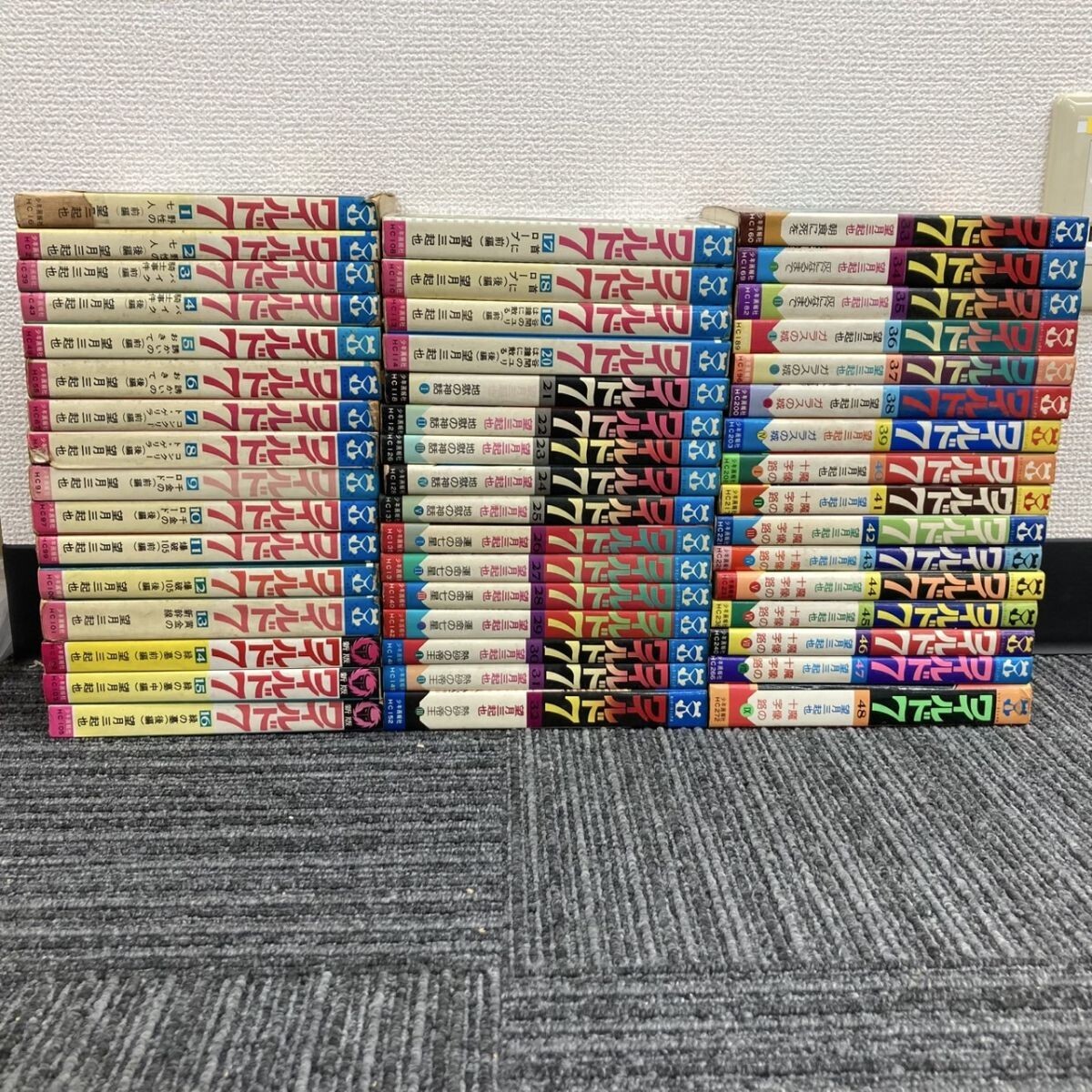 Yahoo!オークション - E201-I72-948 ワイルド7 1巻～48巻 全巻セット ...