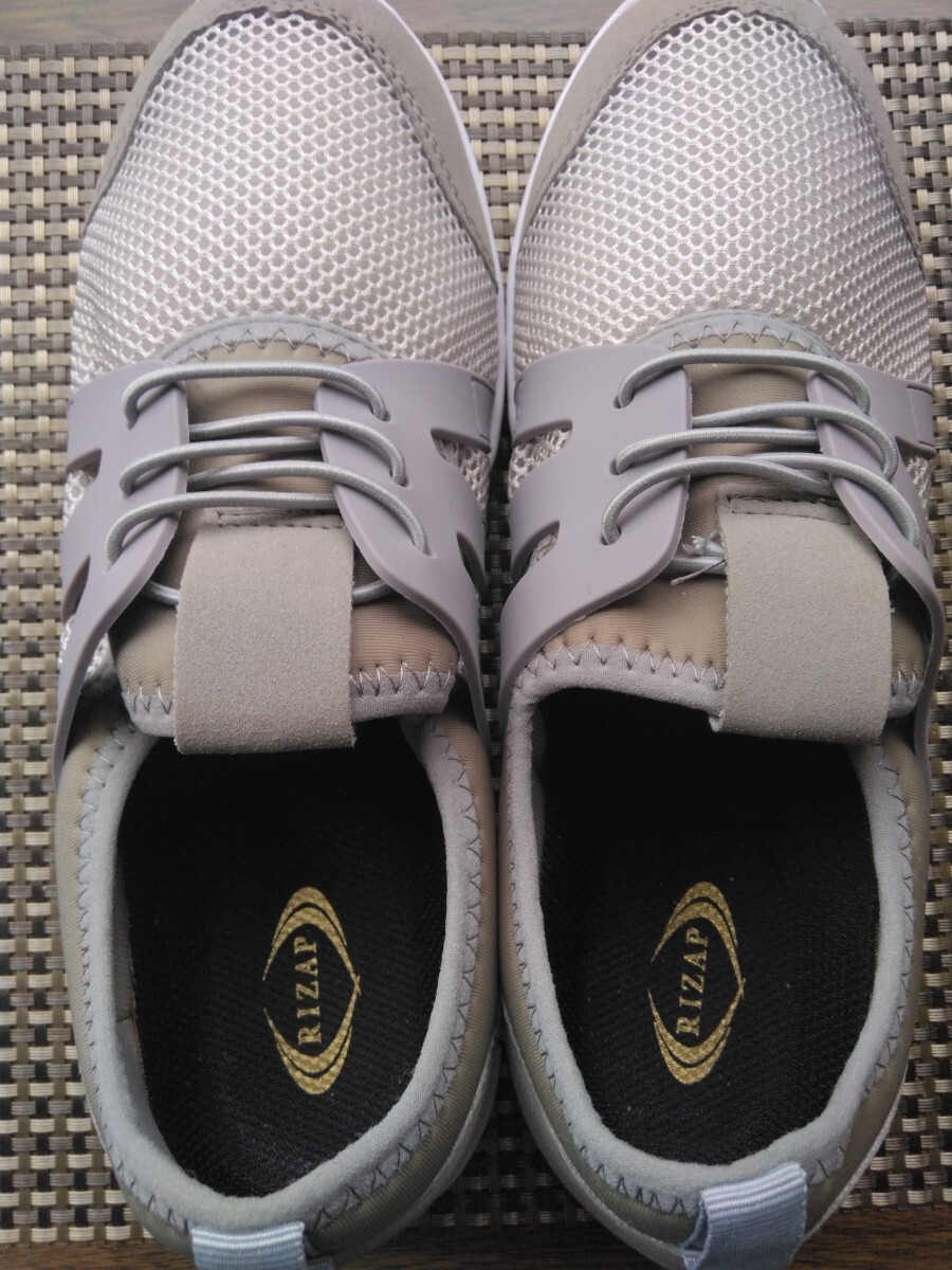 Yahoo!オークション - 新品ライザップスニーカー RIZAP 25.5 グレー