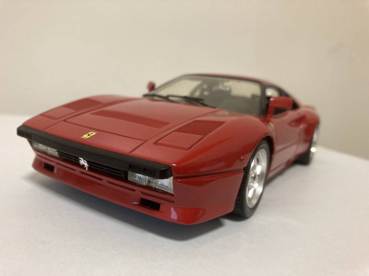 Yahoo!オークション - 美品 HOT WHEELS 1/18 FERRARI 288GTO RED ホッ...