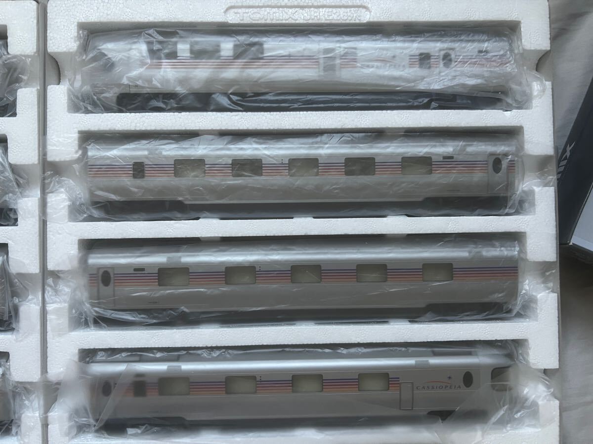 Yahoo!オークション - 室内灯付き TOMIX HO-88・89・90 JR E26系寝台特...