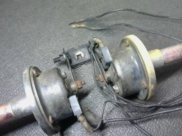 Yahoo!オークション - S59年 フェアレディ Z E-GZ31 ホーン セット 希...