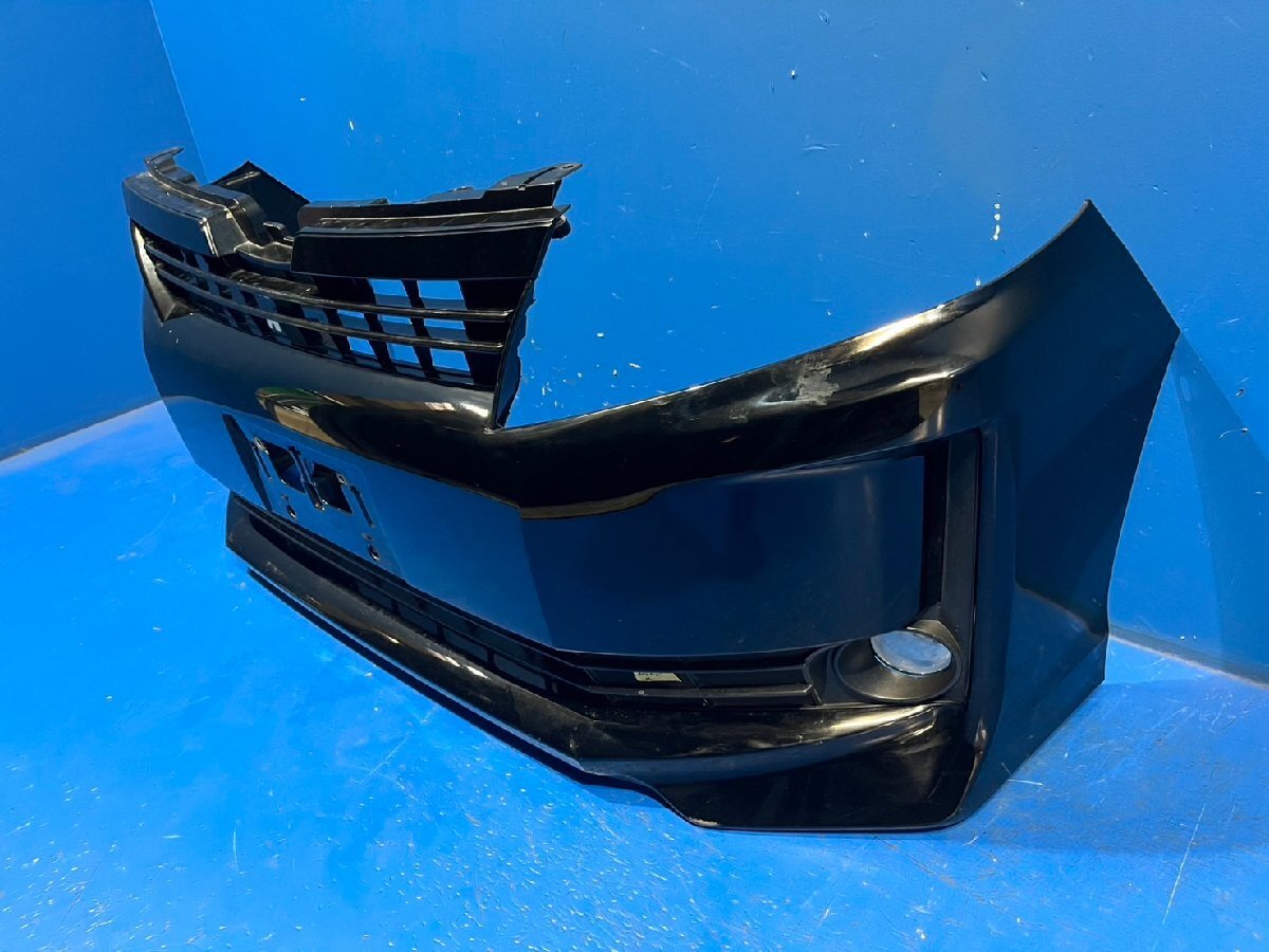 Yahoo!オークション - トヨタ ZWR80 ヴォクシー 前期 フロント バンパ...