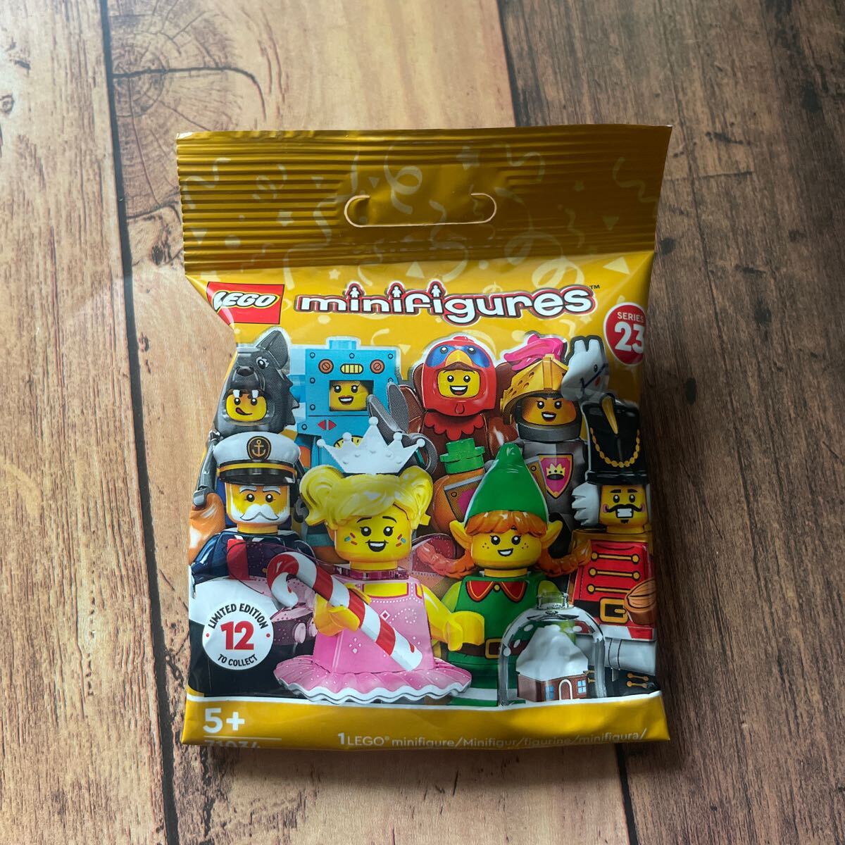 71034 レゴ LEGO ミニフィギュア シリーズ23 イエローキャッスルの騎士 未組み立て(その他)｜売買されたオークション情報、yahooの商品情報をアーカイブ公開 - オークファン ...