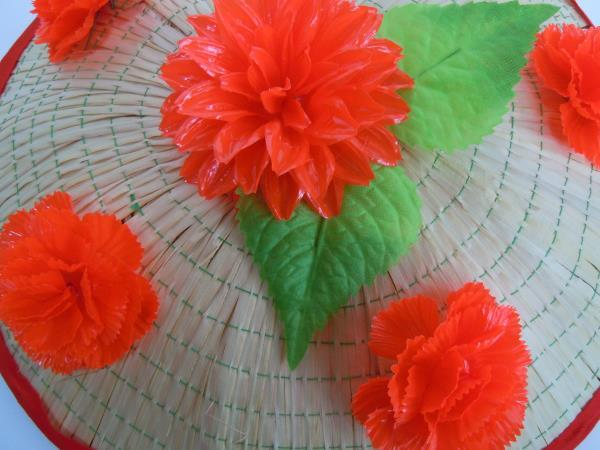 Yahoo!オークション - 12650 花笠 大人用 花 紐 鈴 付 国産 新仕様 35c...