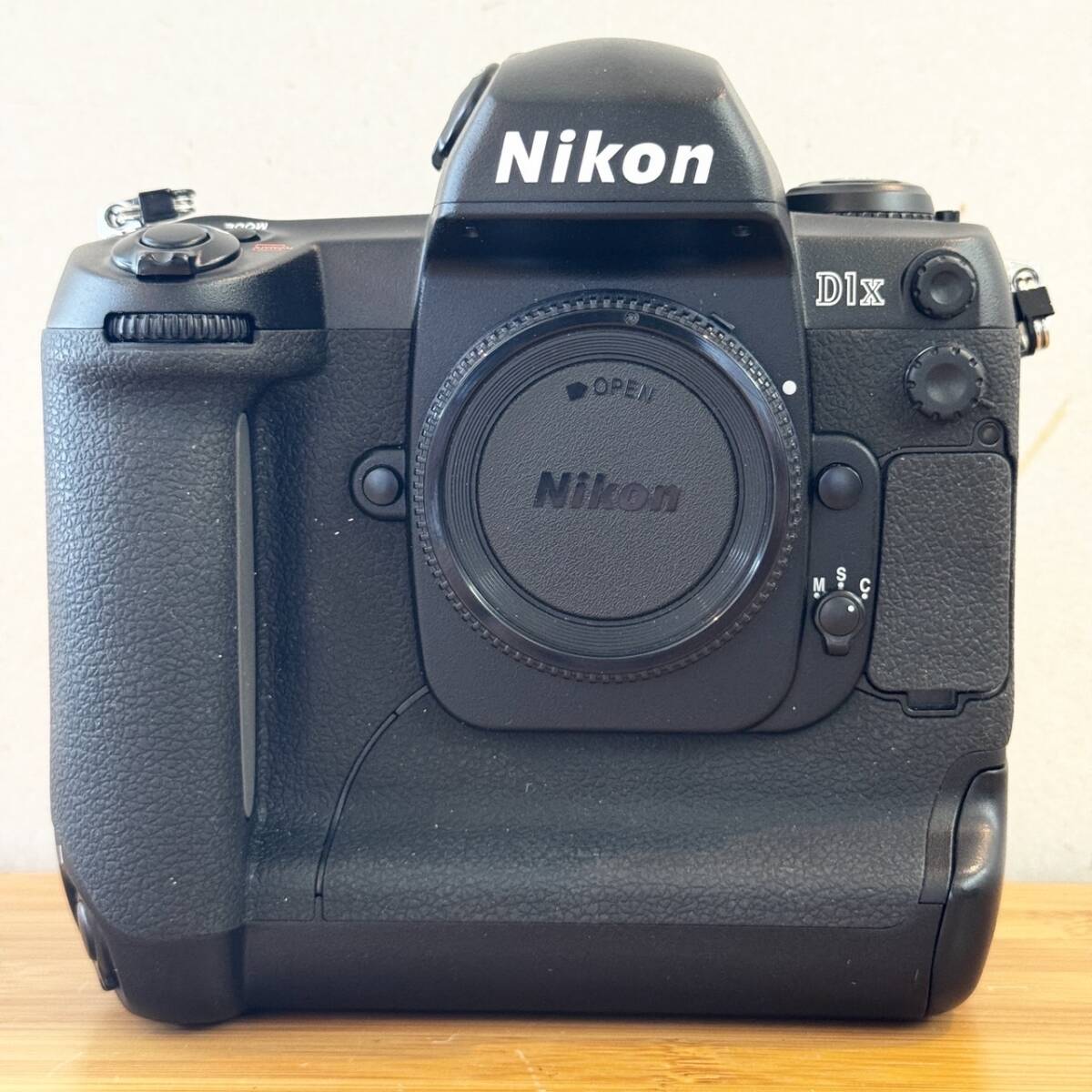 Yahoo!オークション - Nikon D1x 5120985 ジャンク品・Nikon D1 MH-16...