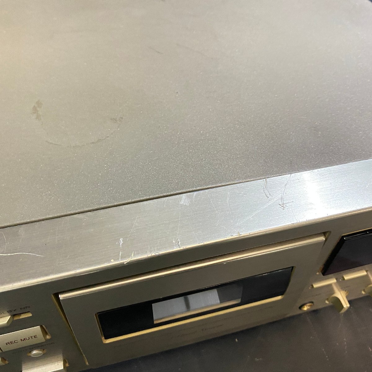 Yahoo!オークション - 【 J 】8596 TEAC V-1050 カセットデッキ ティア...