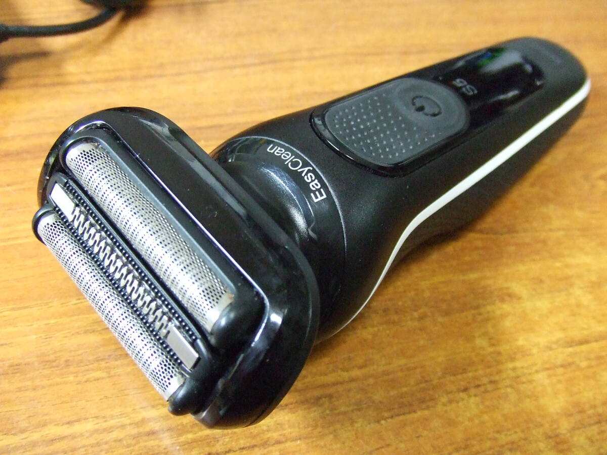 Yahoo!オークション - p179 BRAUN メンズシェーバー ブラウン S5 EasyC...
