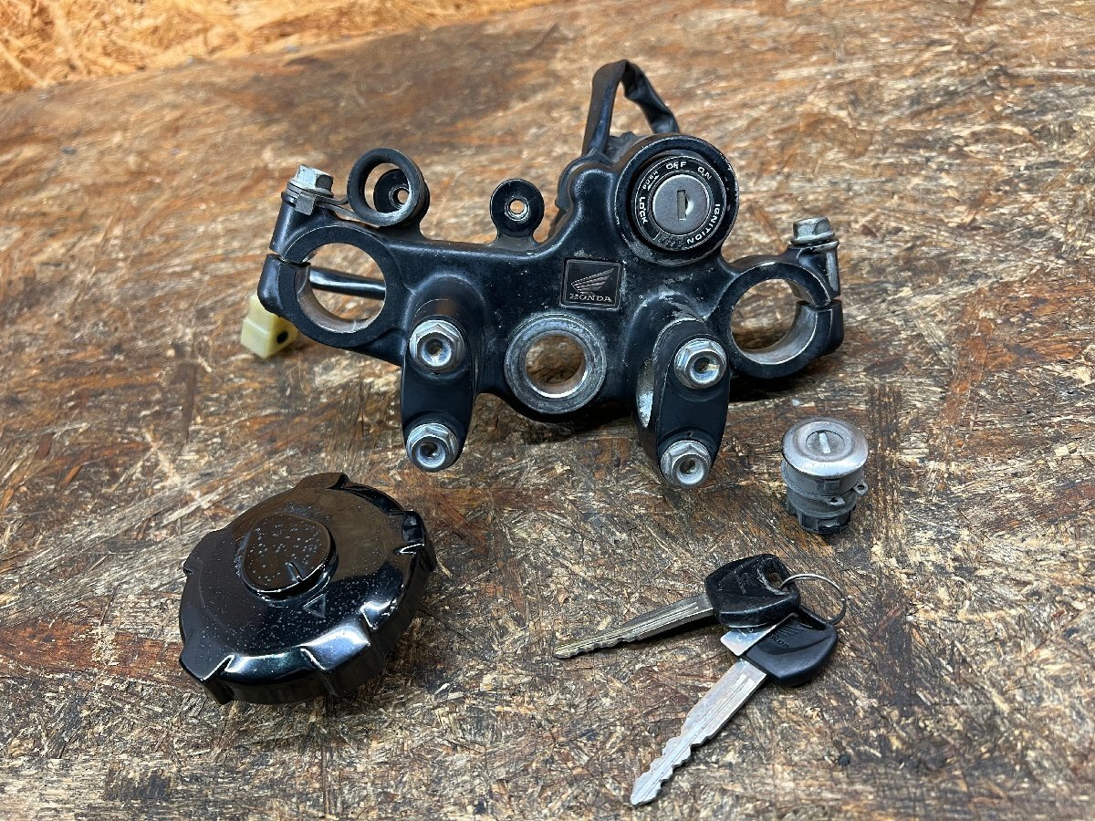 H32 XL230 MC36 純正キーセット/タンクキャップ/シートロック(ホンダ用)｜売買されたオークション情報、yahooの商品情報をアーカイブ公開 - オークファン（aucfan.com）