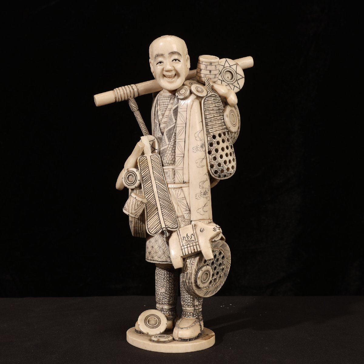 珍品堂 1円から S32 特殊白材 置物 根付 人物像 細密細工 576g 豪華芯材 天然素材 特殊白材 古美術 骨董品 時代物 本物保証(その他)｜売買されたオークション情報、yahooの ...