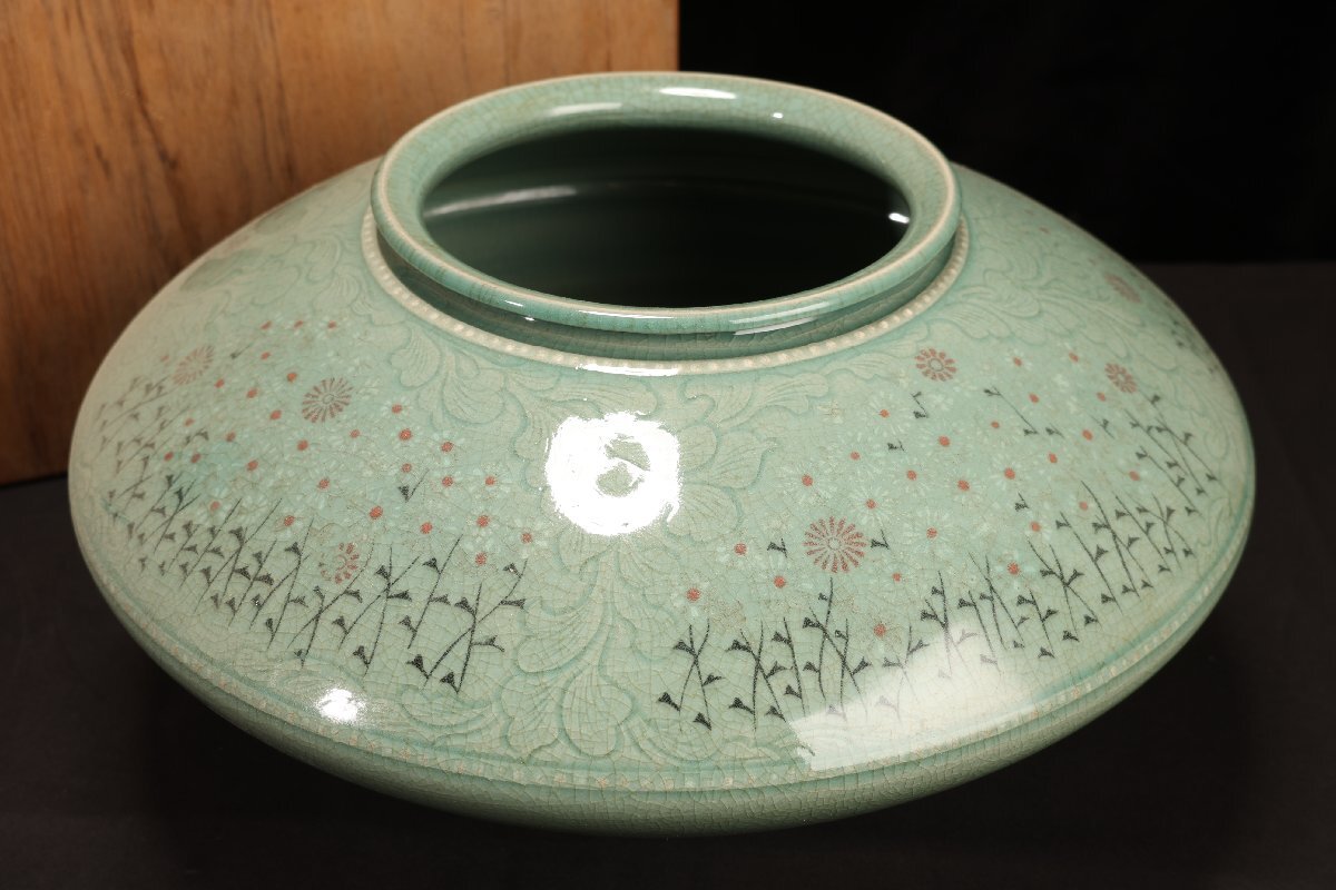 Yahoo!オークション - 【珍品堂】1円から K048-P01 李朝 在銘有 青磁壺...