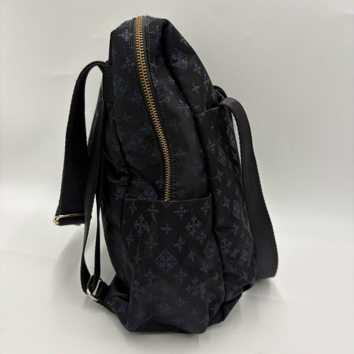 Yahoo!オークション - E 洗練されたデザイン 'モノグラム総柄' russet ...