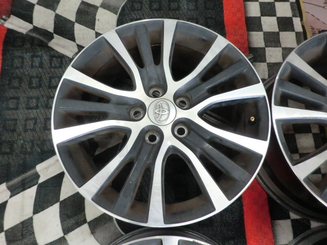 Yahoo!オークション - K423 総額12 000円～ アルファード純正 17-7J 11...