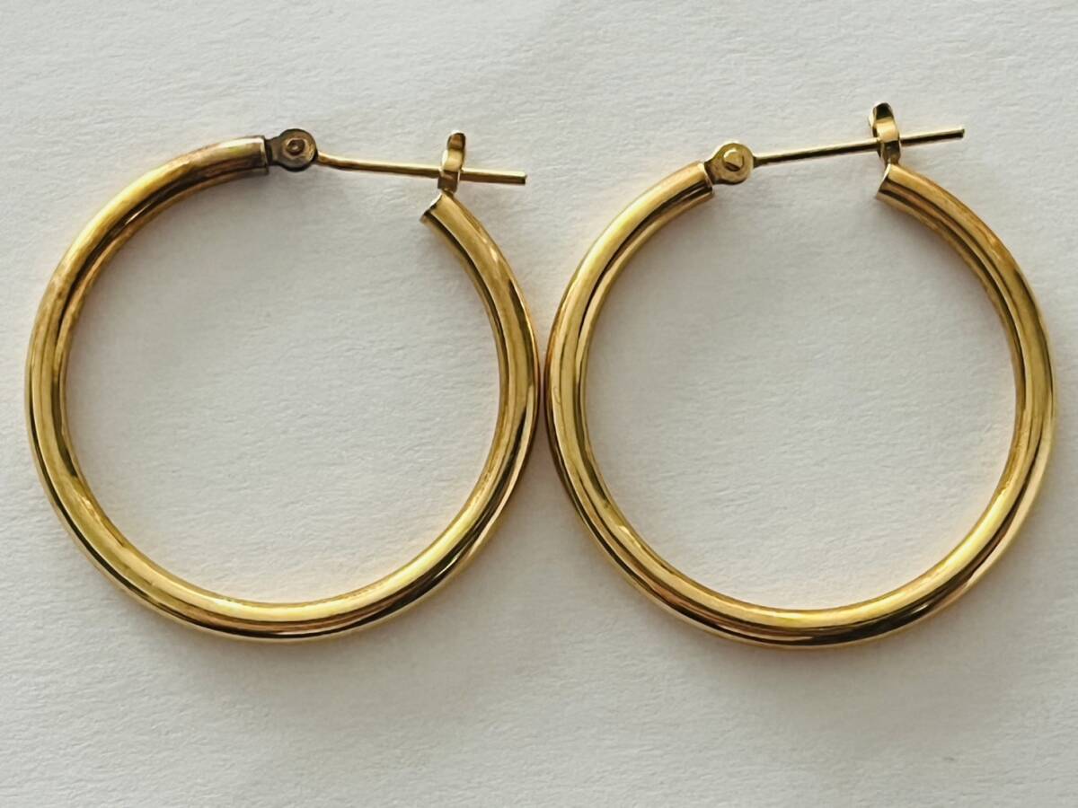 〇y144 YG K18 フープピアス イエローゴールド リングピアス 重量1.35g 直径1.5cm(リングピアス)｜売買されたオークション情報、yahooの商品情報をアーカイブ公開 ...