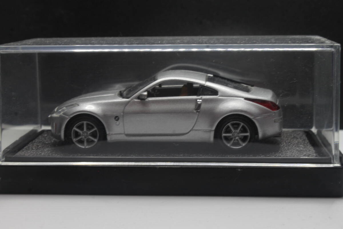 Yahoo!オークション - メーカー不明 1/43 フェアレディZ （Z33）