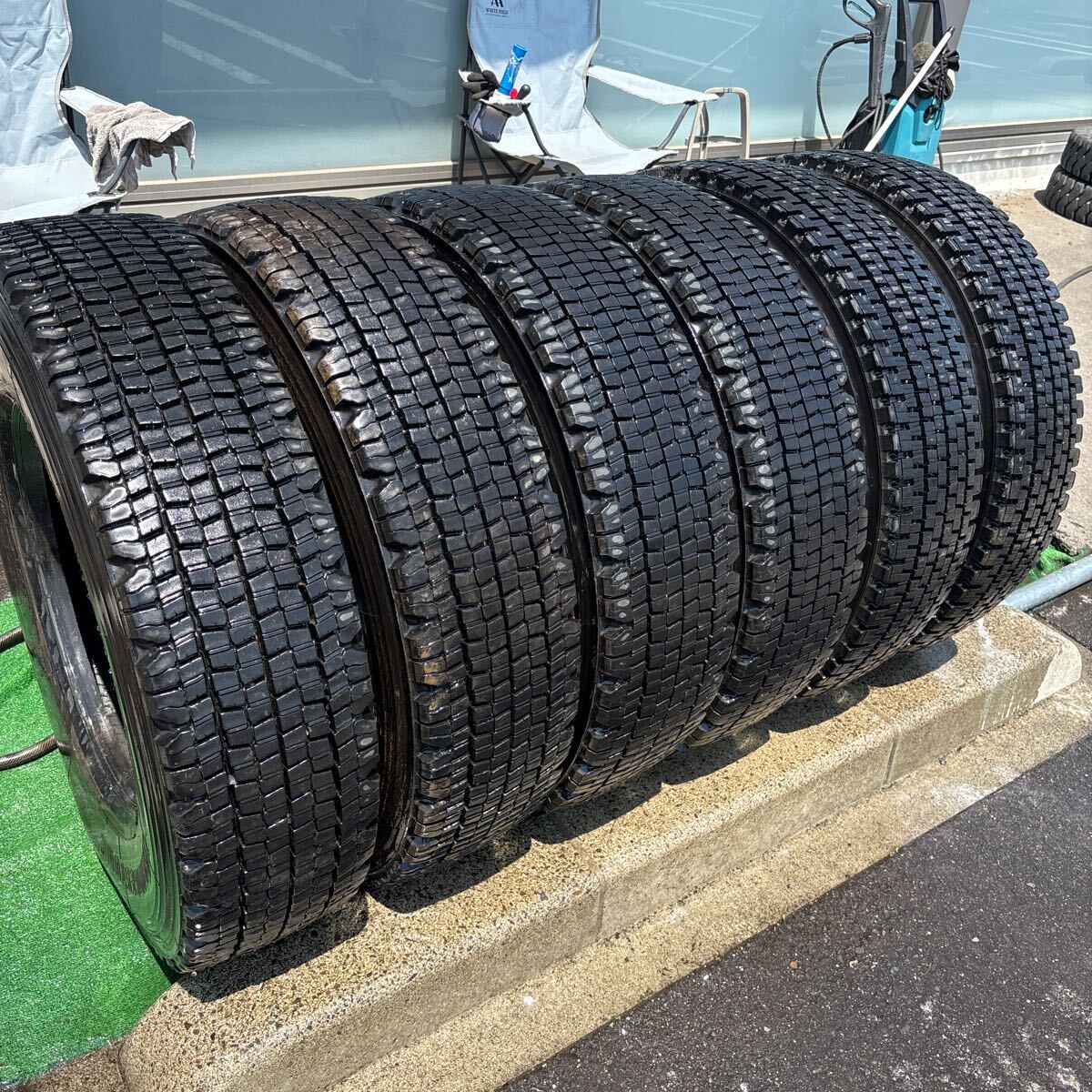 Yahoo!オークション - 9R19.5 中古スタッドレス 激安美品 6本セット 57...