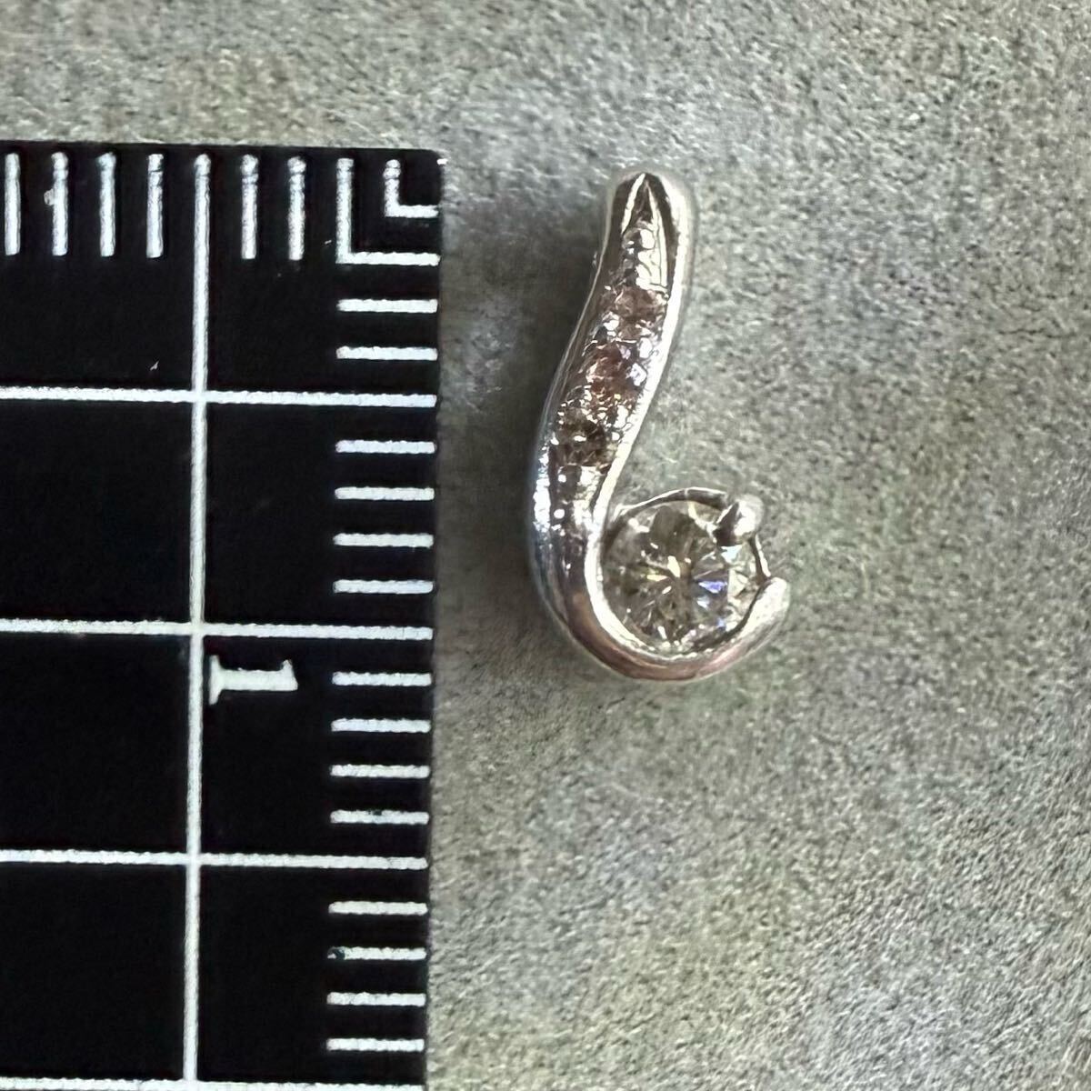 Yahoo!オークション - Pt900 11.9g ピンク系 無色系 天然ダイヤモンド ...