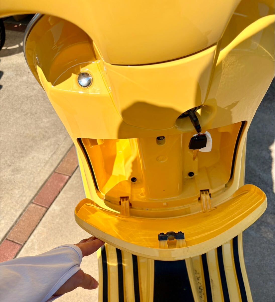 Yahoo!オークション - ベスパ VXL125 インジェクション【LEDヘッドライ...