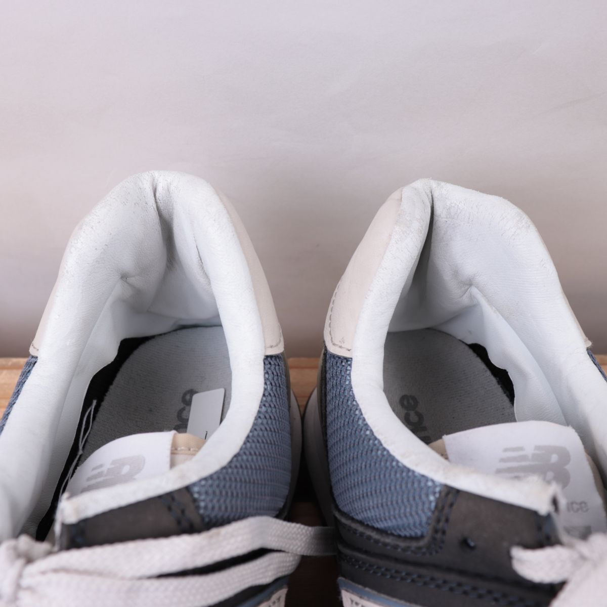 Yahoo!オークション - z62【574】ニューバランス US9.5 27.5cm/オリー...