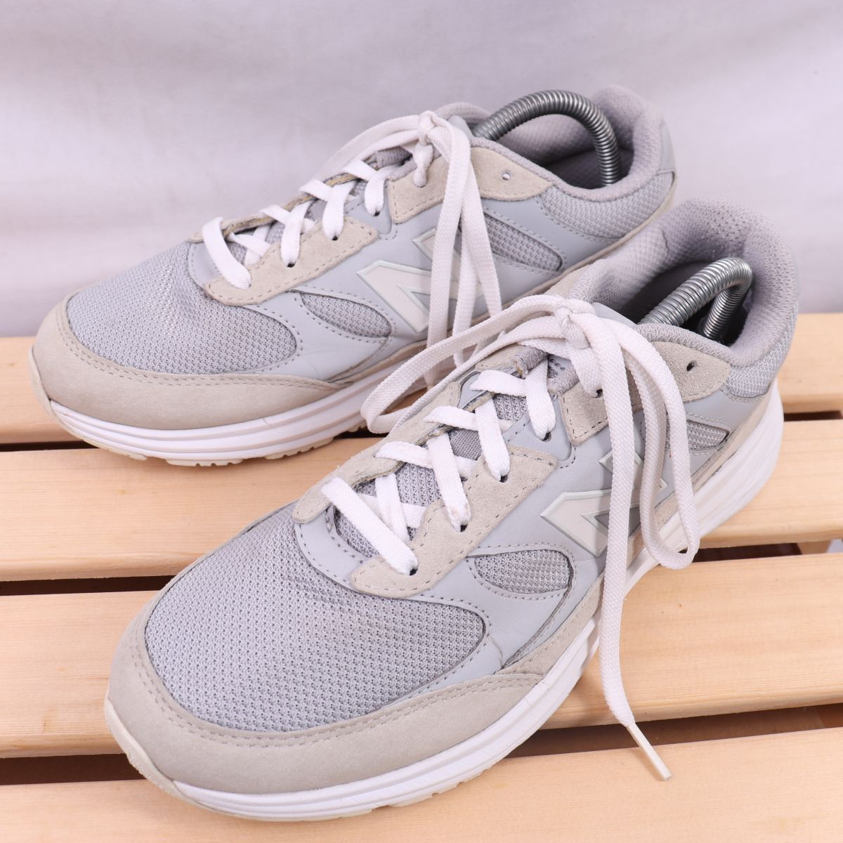 Yahoo!オークション - z131【707】ニューバランス US8 26.0cm/灰 グレ...