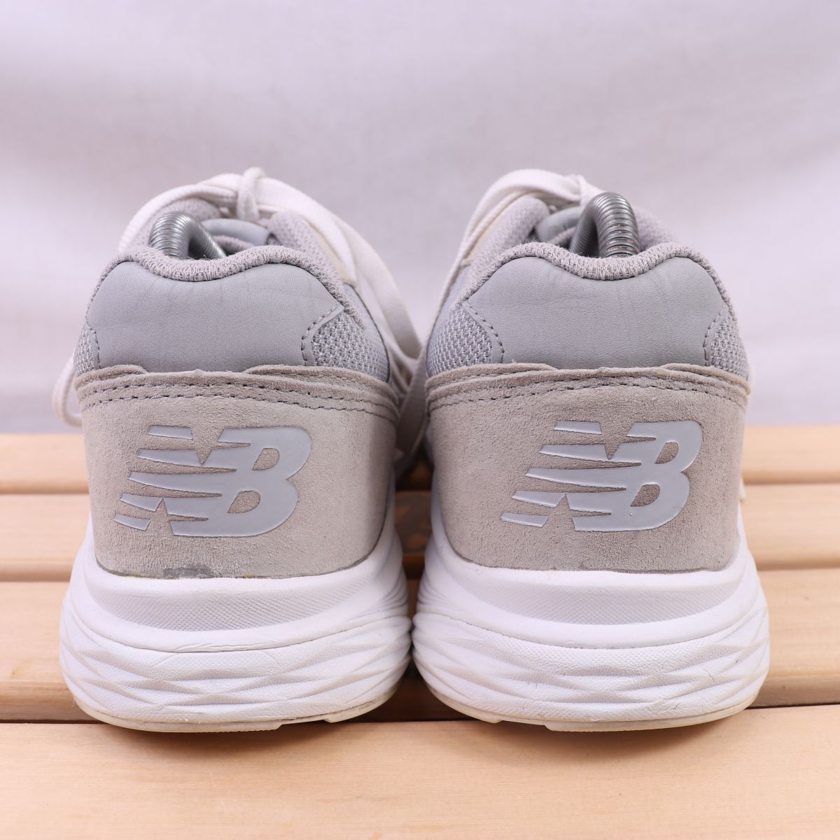 Yahoo!オークション - z131【707】ニューバランス US8 26.0cm/灰 グレ...