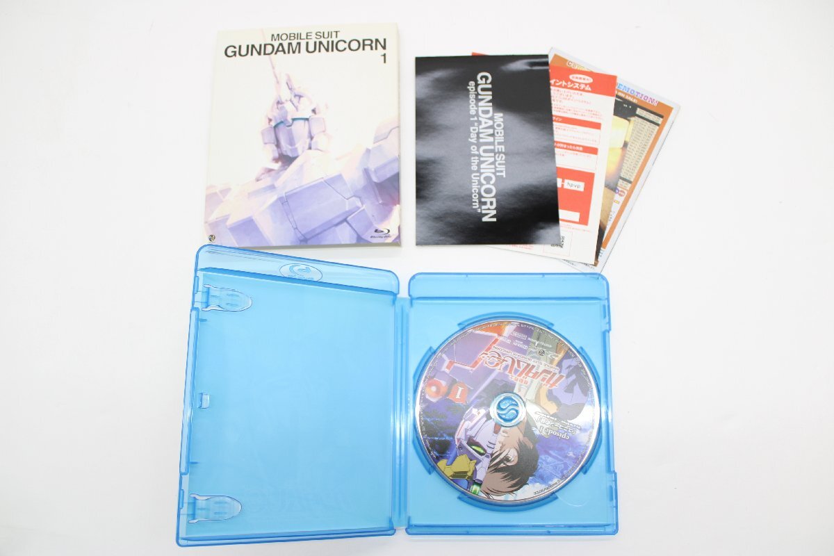 Yahoo!オークション - 05MA 機動戦士ガンダムUC Blu-ray 1巻～7巻 全7...
