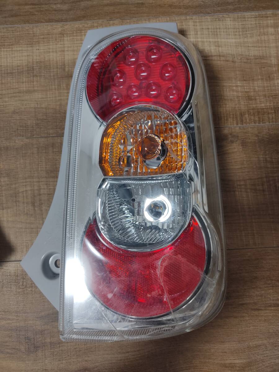 Yahoo!オークション - ダイハツ ミラココア L675 中期 後期 純正テール...